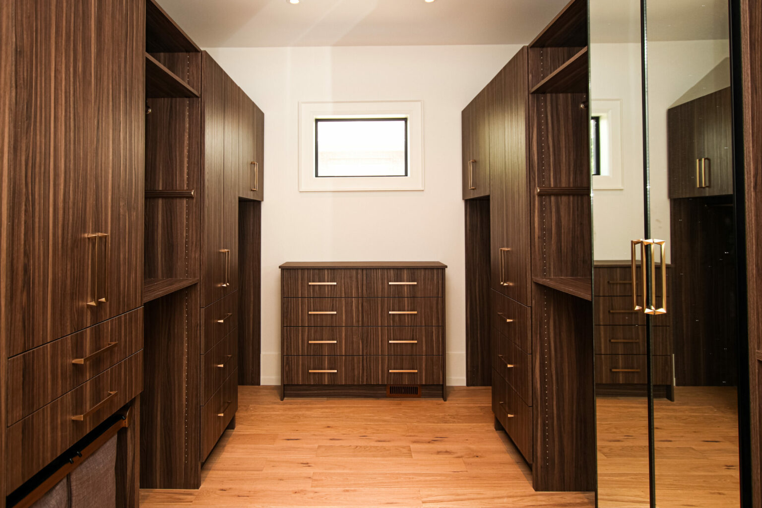 Custom Closets - Riverside Millwork Group